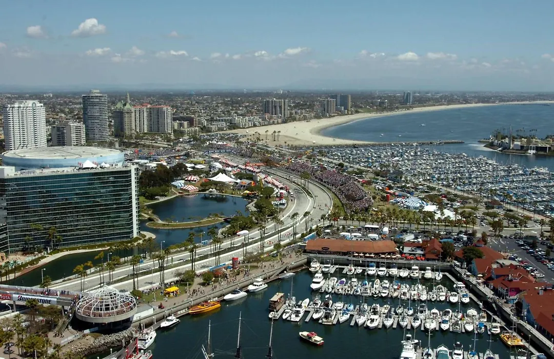 Celebrate New Year's Eve 2026 in Long Beach: Events, Fireworks, and Tips