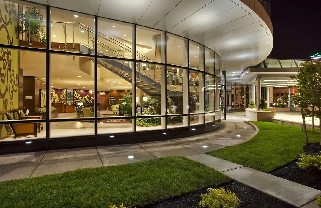 Celebrate New Year's Eve 2026 in Buffalo: Events, Fireworks, and Tips