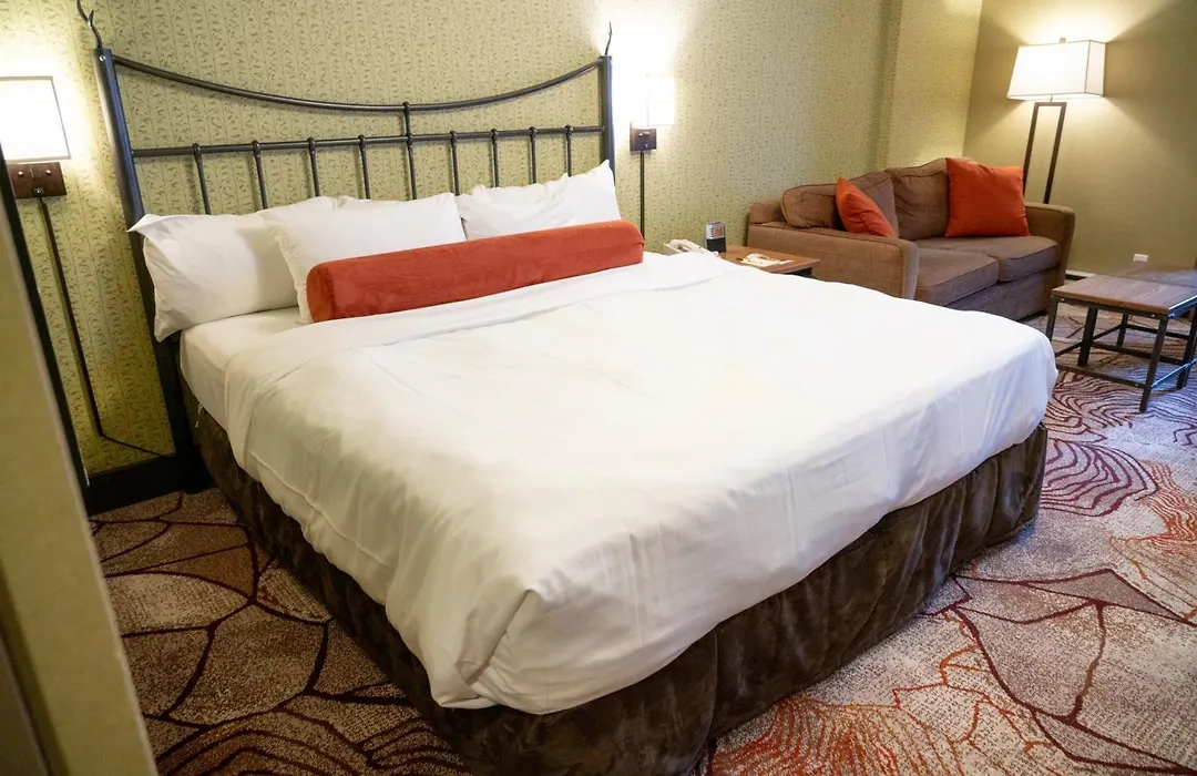 Celebrate New Year's Eve 2026 in Banff: Events, Fireworks, and Tips